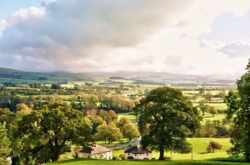 English Countryside in Autumn Stock Image - Image of countryside, rural ...