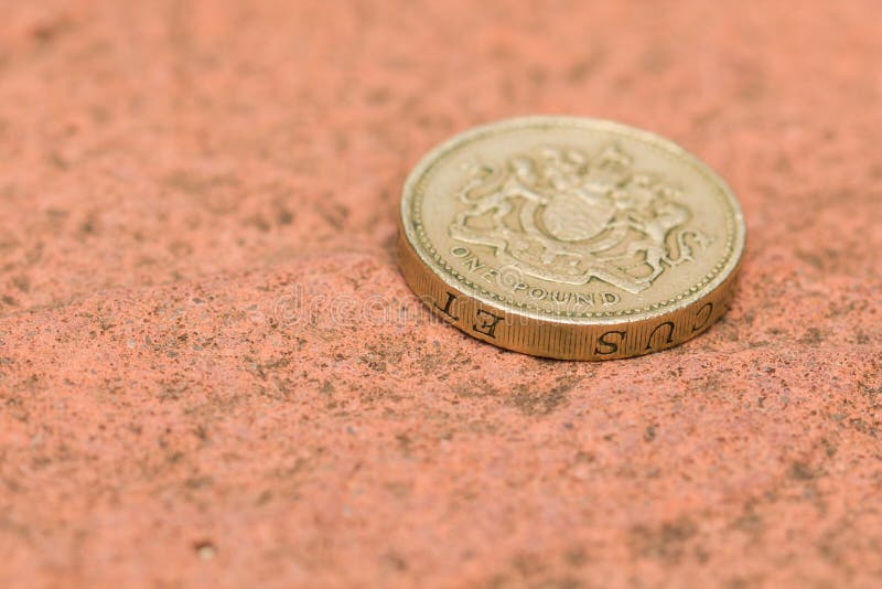 English Pound Coin Close Up Stock Photo - Image of quid, pound: 75602138