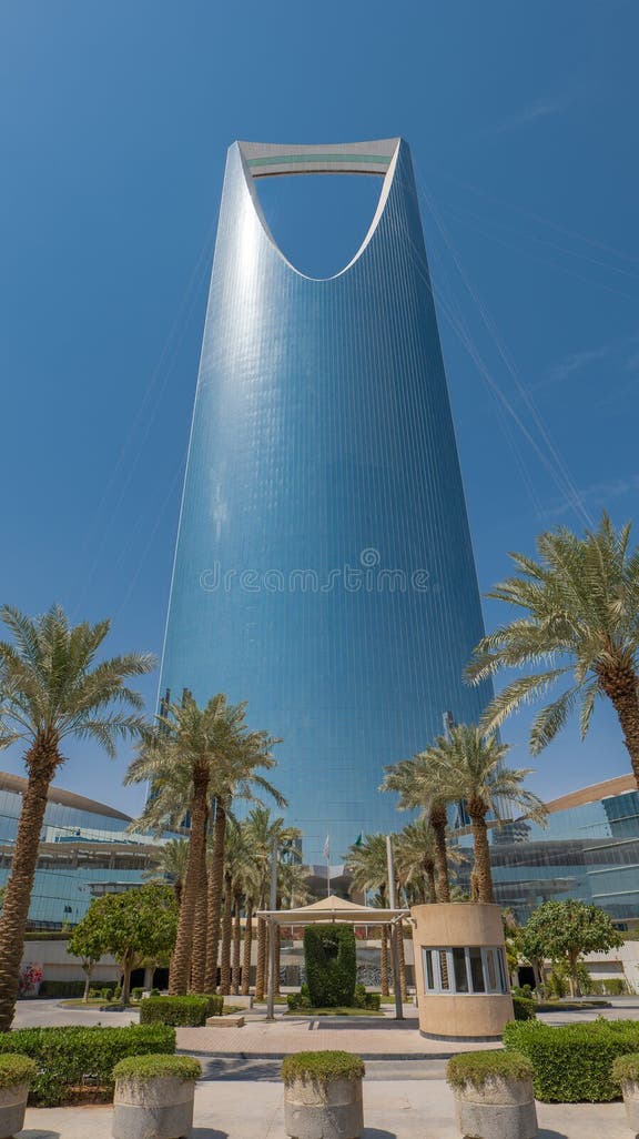 Riyadh, Saudi Arabia S Famous Kingdom Tower Editorial Stock Photo ...