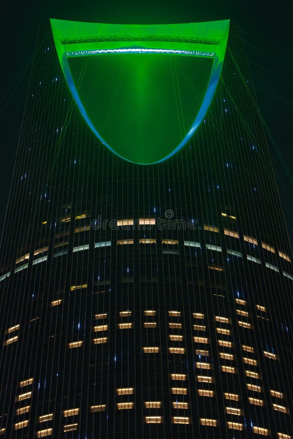Riyadh, Saudi Arabia S Kingdom Tower at Night Editorial Photo - Image ...