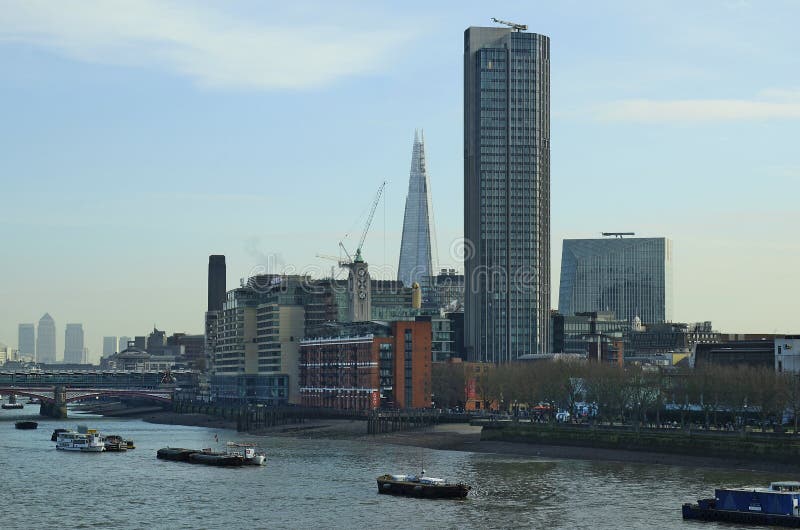 Eniga Kungarike-London redaktionell arkivfoto. Bild av horisontal ...