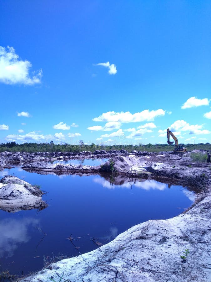 Enjoy the blue sky stock image. Image of mountain, reflection - 249352567