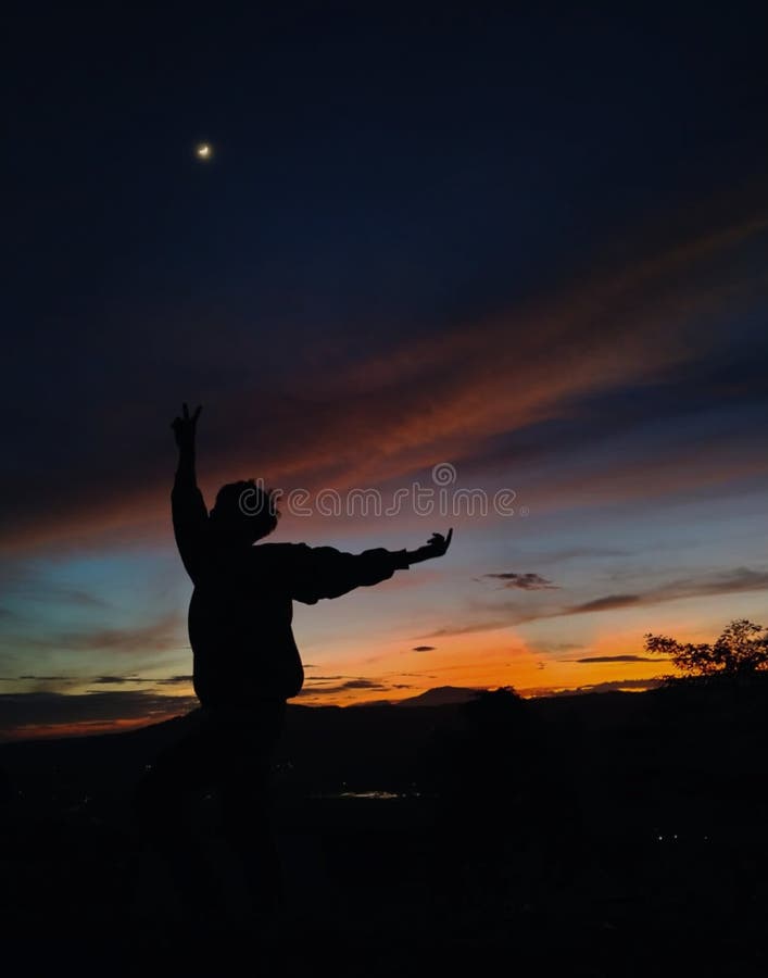 ENJOY the SURROUNDING SCENERY with the BEAUTIFUL COLOR of the SKY ...