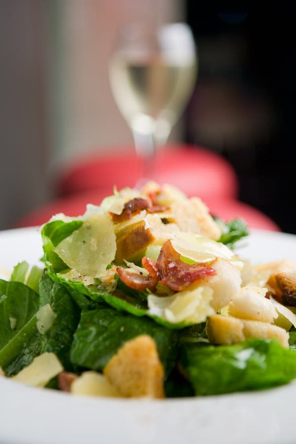Ensalada de Caesar imagen de archivo. Imagen de lechuga - 5051867