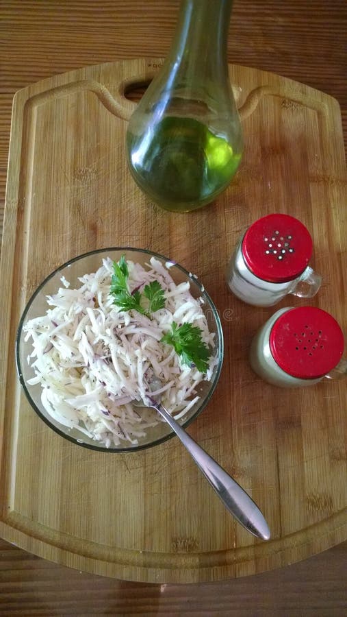 Ensalada De Nabo Simple Y Saludable Imagen de archivo - Imagen de ...