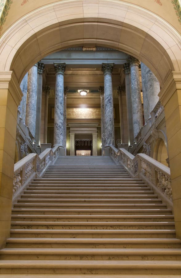 Entrada del este del ala imagen de archivo. Imagen de santo - 18339973