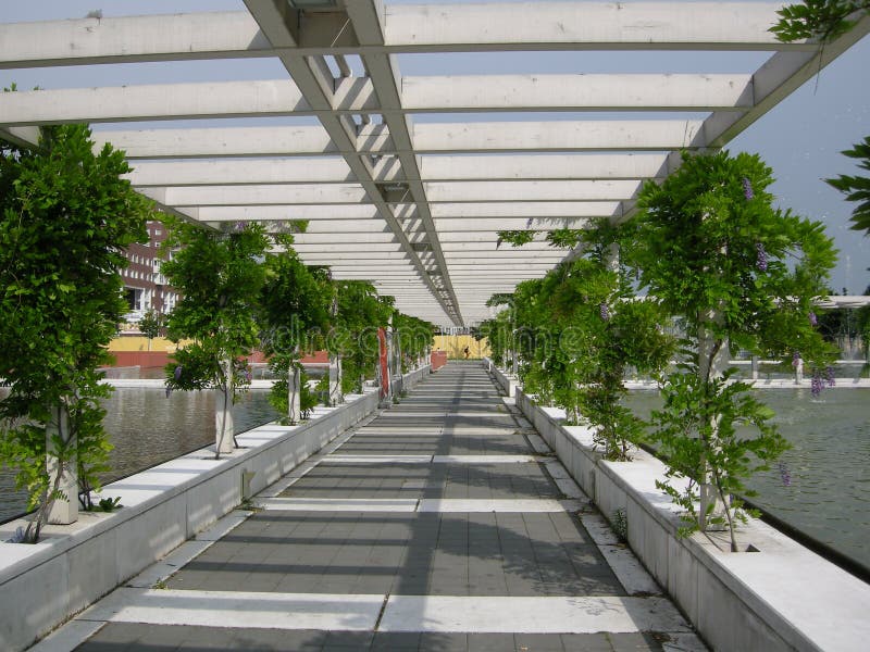 Entrada dramática imagen de archivo. Imagen de perspectiva - 2497815