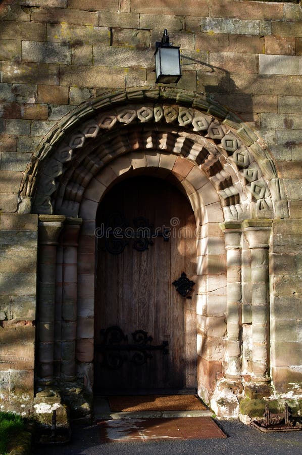Entrada, La Iglesia De St Mary, Elmbridge Foto de archivo - Imagen de ...