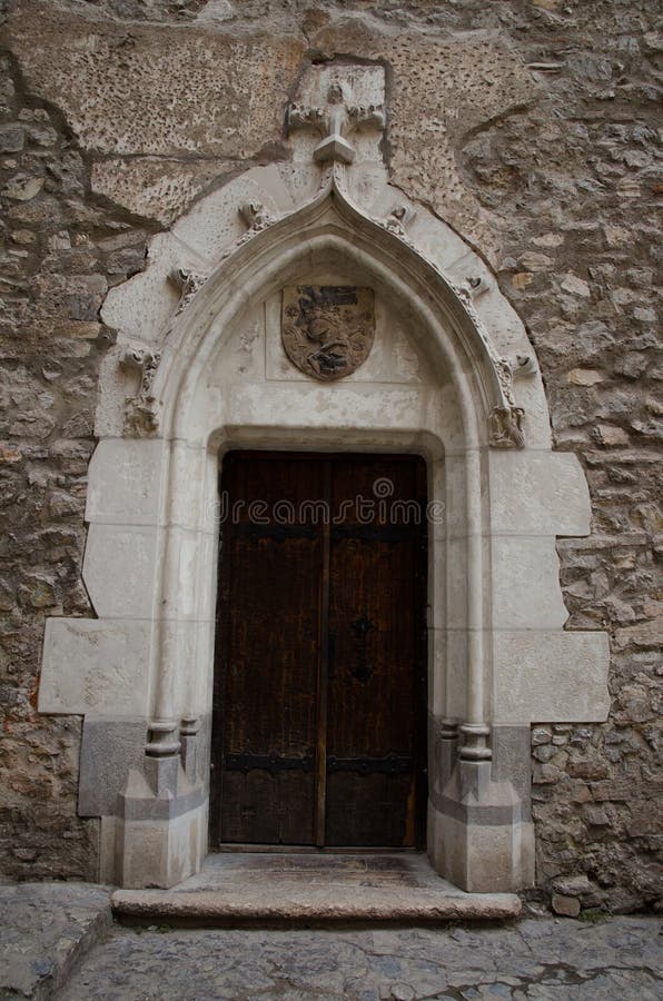 Entrada Medieval Del Castillo Imagen de archivo - Imagen de arcos ...