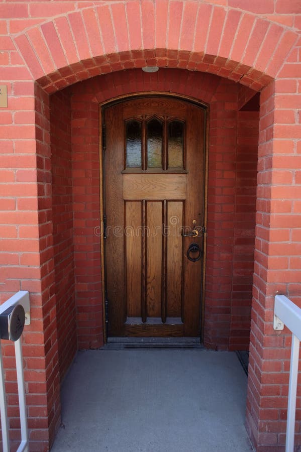 Entrance Picture. Image: 9944535