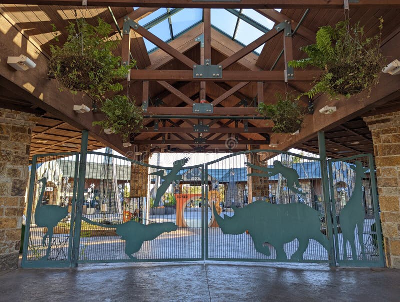 Entrance of the OKC Zoo editorial stock photo. Image of downtown ...