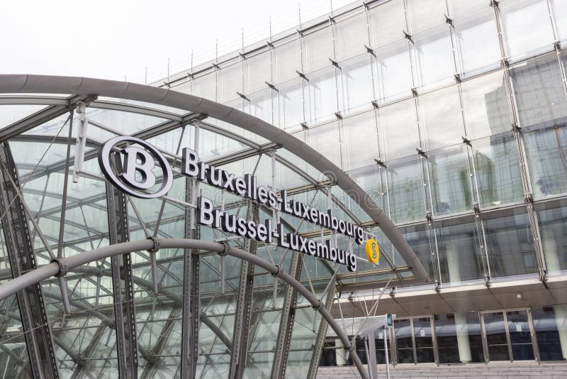 Entrance To Brussels-Luxembourg Train Station Editorial Image - Image ...
