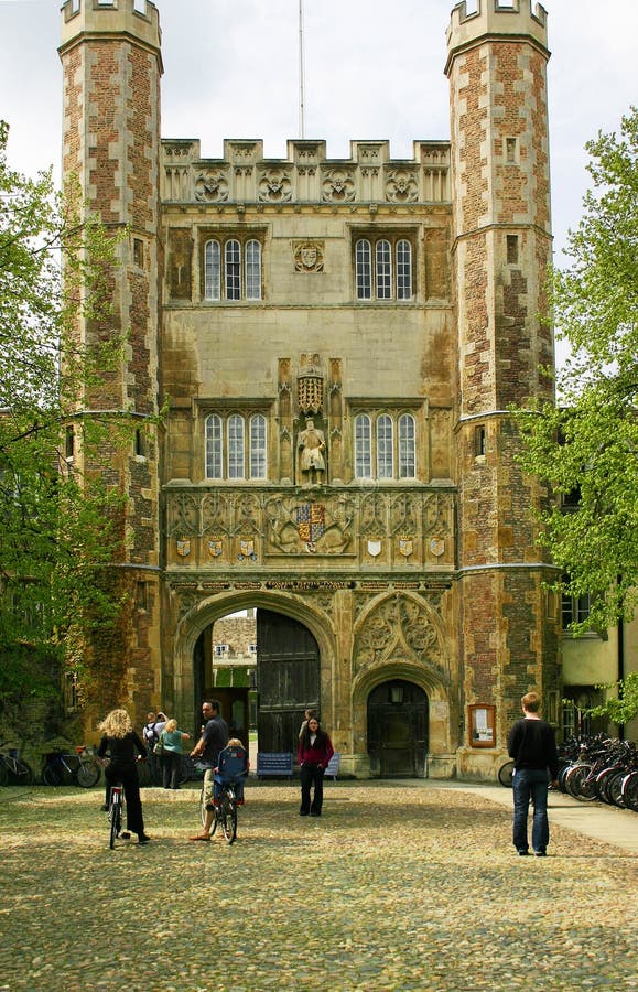 Entrance To Trinity College, Cambridge Editorial Image - Image of city ...