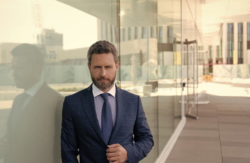 Entrepreneur Outside The Office Male Formal Business Fashion