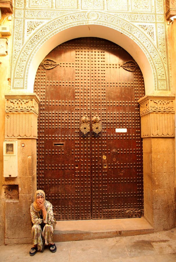 Mosque door entrance stock image. Image of moroccan, arch - 24420869