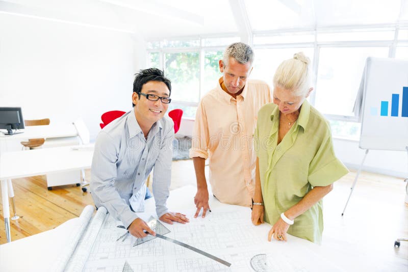 Entwerfen Sie Team Planning Auf Einem Neuen Projekt Mit Ihrem Plan ...