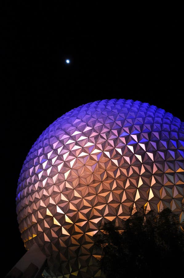 Epcot Center at Night editorial photo. Image of vacations - 7404446