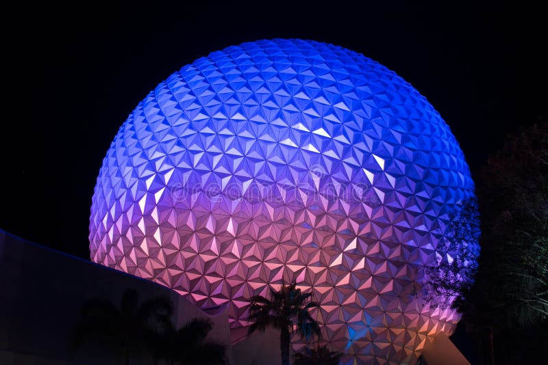 Epcot at night editorial stock photo. Image of disneyworld - 99087308