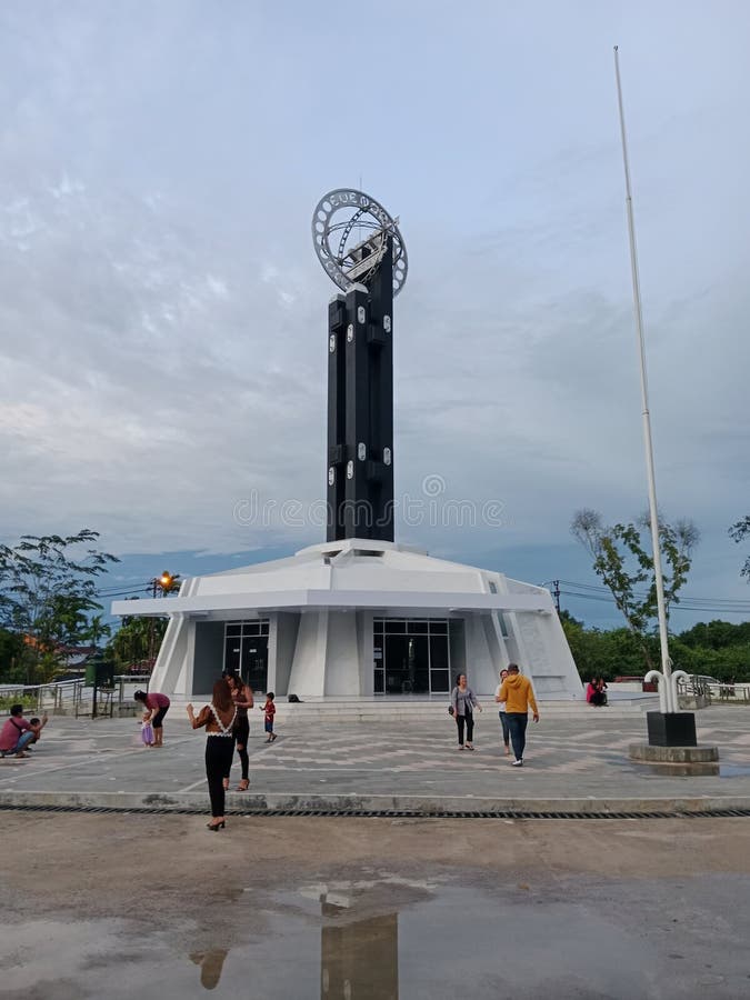 Equatorial Monument Borneo Stock Photos - Free & Royalty-Free Stock ...