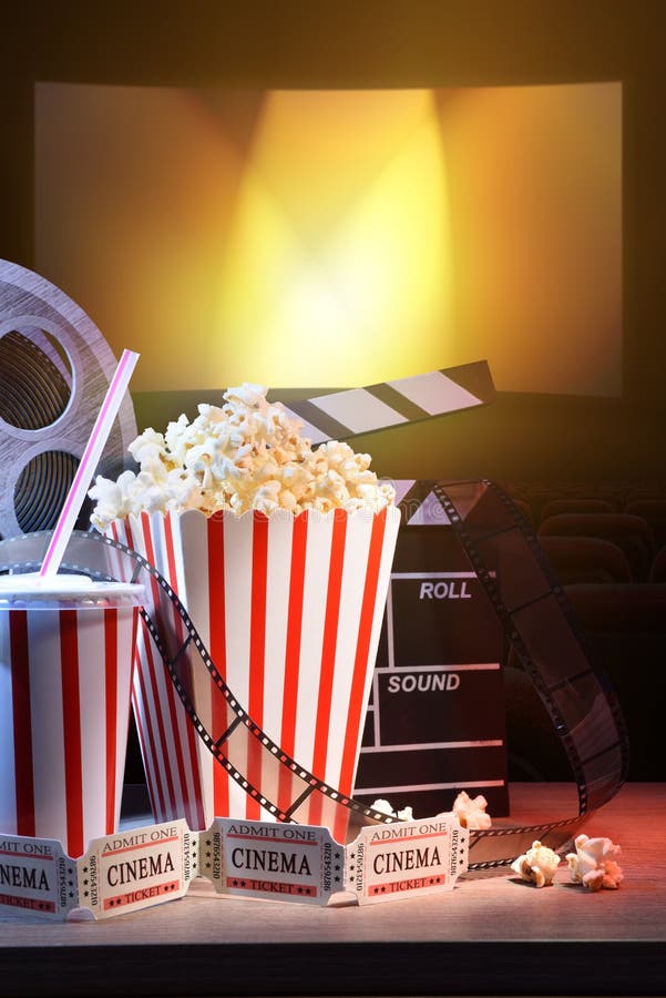 357 Fondo Con Los Elementos Del Cine Fotos de stock - Fotos libres de ...