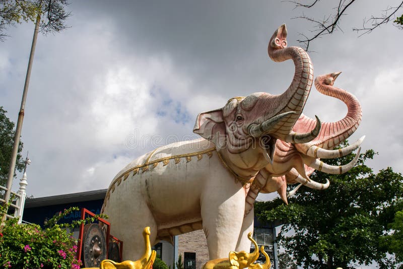 Erawan Airavata foto de archivo. Imagen de elefantes - 88733986