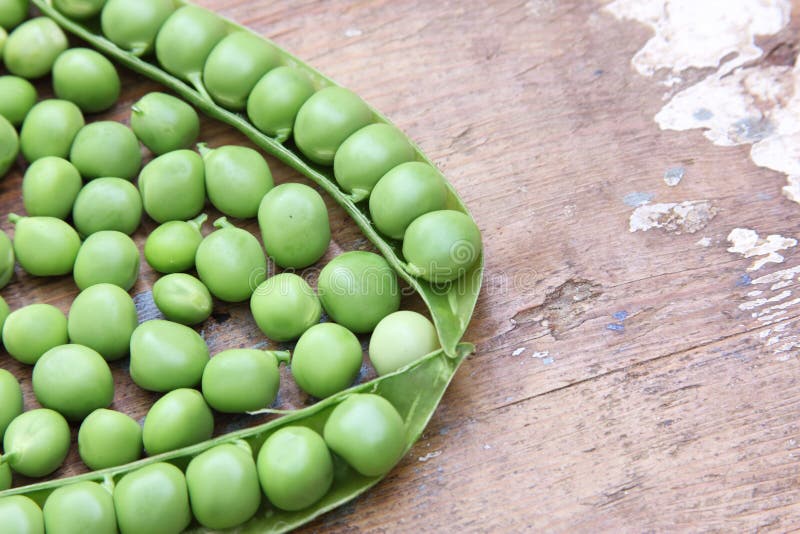 Erbsen stockfoto. Bild von hintergrund, gemüse, bohnen - 68442324