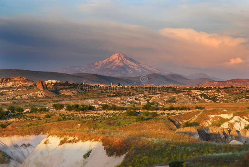 Mount Erciyes, Turkey editorial photo. Image of erciyes - 37541071