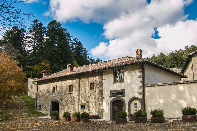 Eremo Di Camaldoli in Toscana Immagine Stock - Immagine di ermitaggio ...