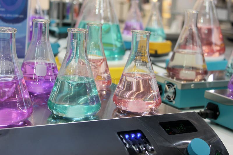 Chemia obraz stock. Obraz złożonej z chemia, butelka - 111571397