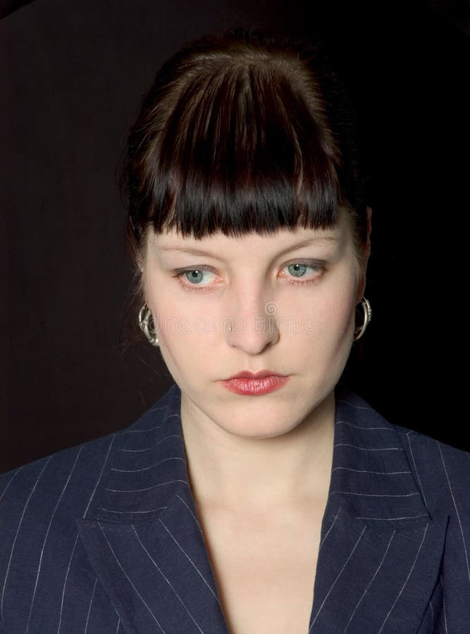 Ernste Frau stockbild. Bild von blau, erfolg, reinfall - 542871