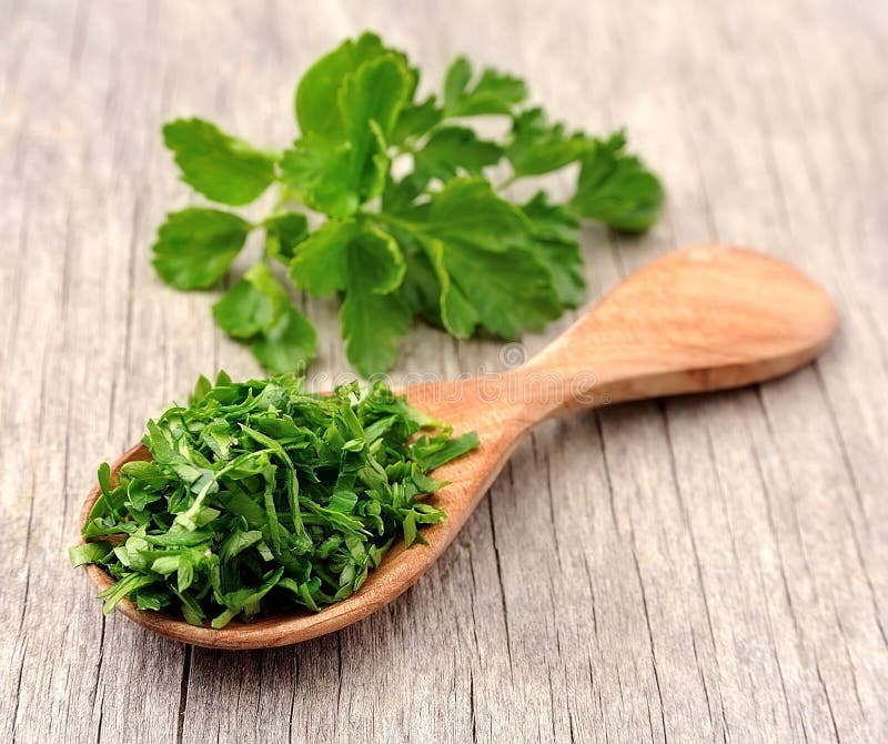 Erva fresca da salsa foto de stock. Imagem de salsa, pacote - 31310982