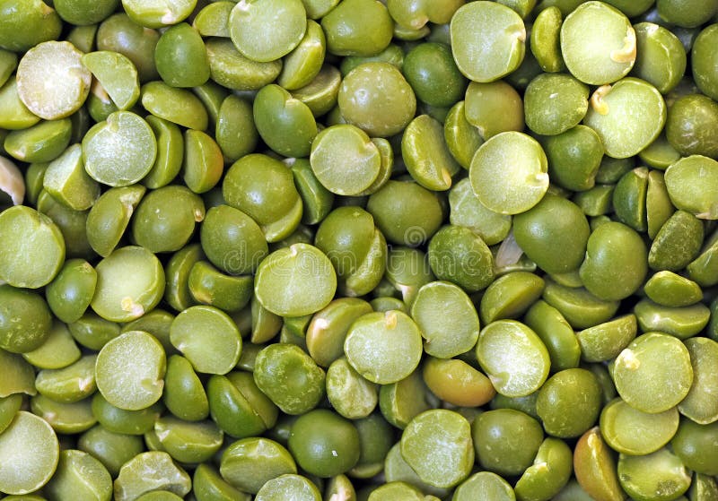 Ervilhas Secas Verdes Em Uma Bacia Com Um Ramalhete Do Tomilho Seco ...