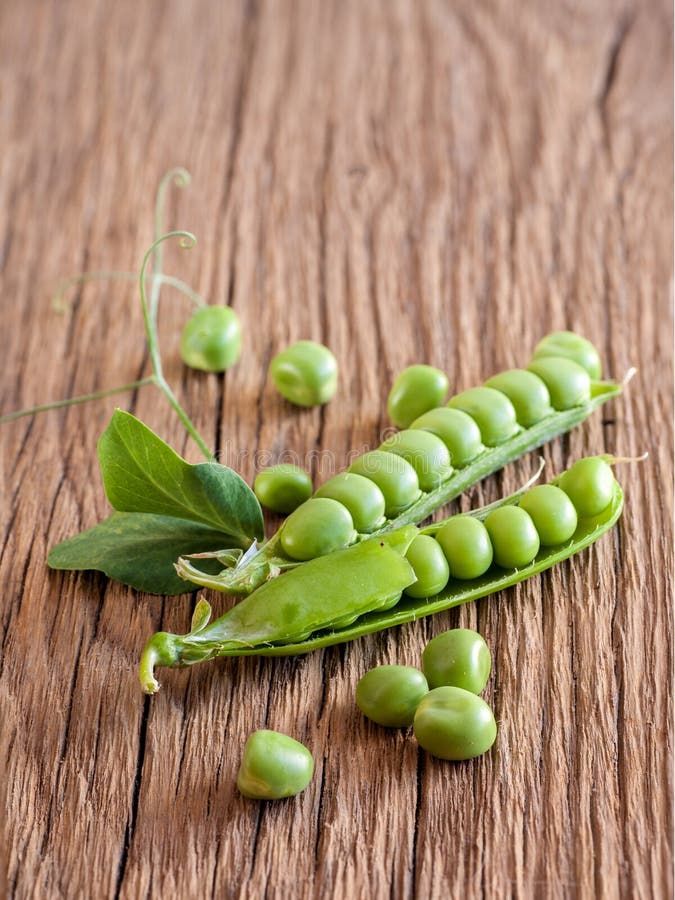Ervilha verde fresca foto de stock. Imagem de fresca - 96865550