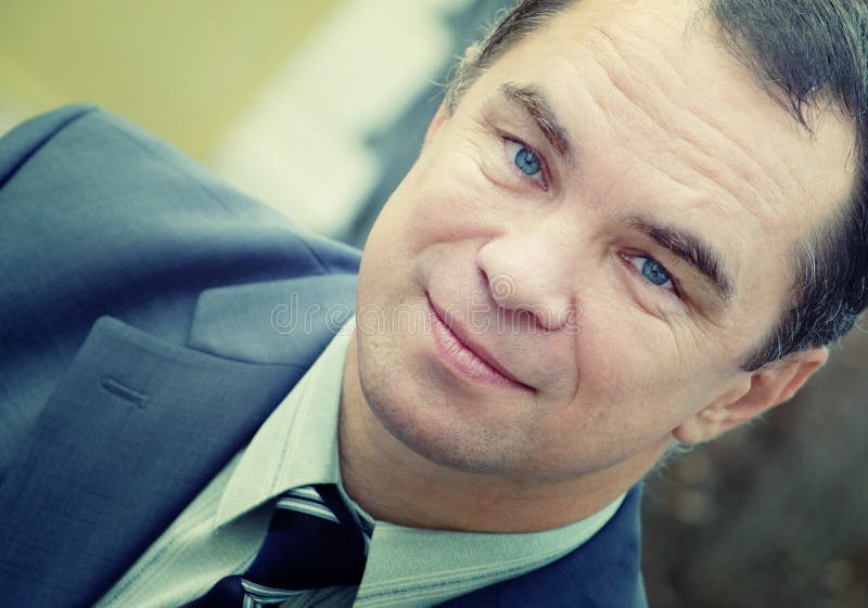 Erwachsener Mann stockfoto. Bild von stattlich, menschlich - 11445410