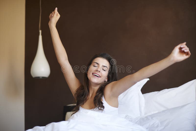 Es hora de levantarse imagen de archivo. Imagen de sonrisa - 49742973