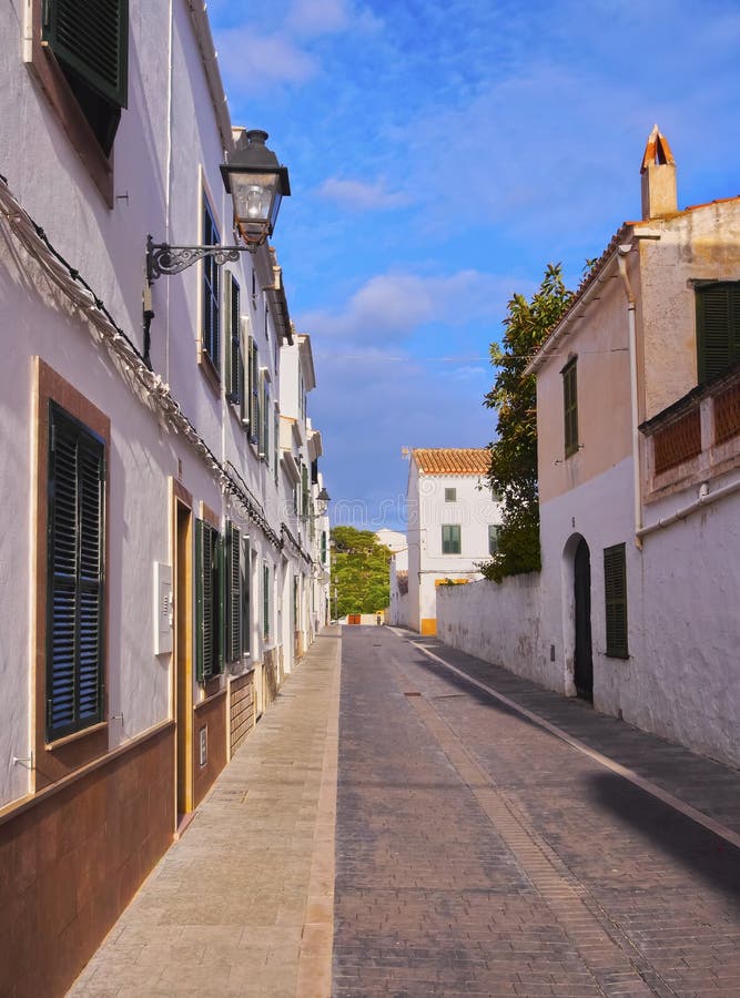 Es Mercadal en Minorca foto de archivo. Imagen de campo - 37942690