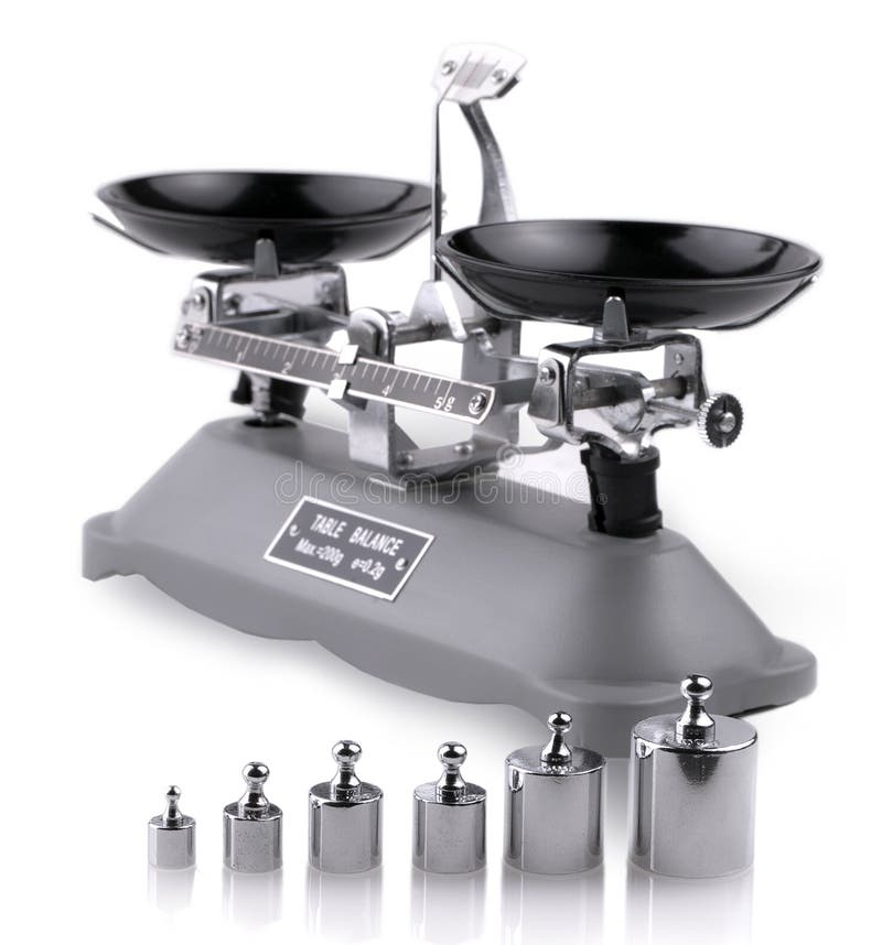 Escalas De Laboratorio Con Los Pesos Foto de archivo - Imagen de ...