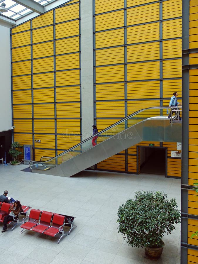 Escalator Staircase Lift Electric Elevator Editorial Photo - Image of ...