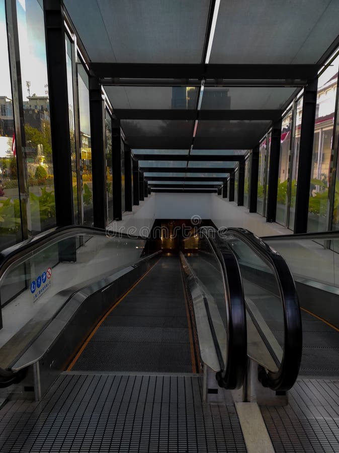 Escalator View Going To Exhibition Stock Image - Image of exhibition ...