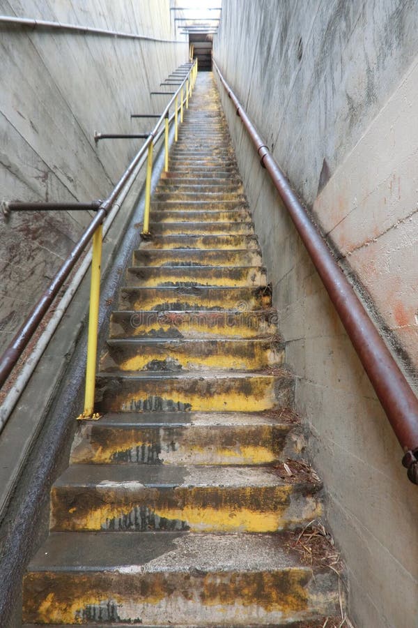 Escalera Larga En Diamond Head Imagen de archivo - Imagen de esto ...