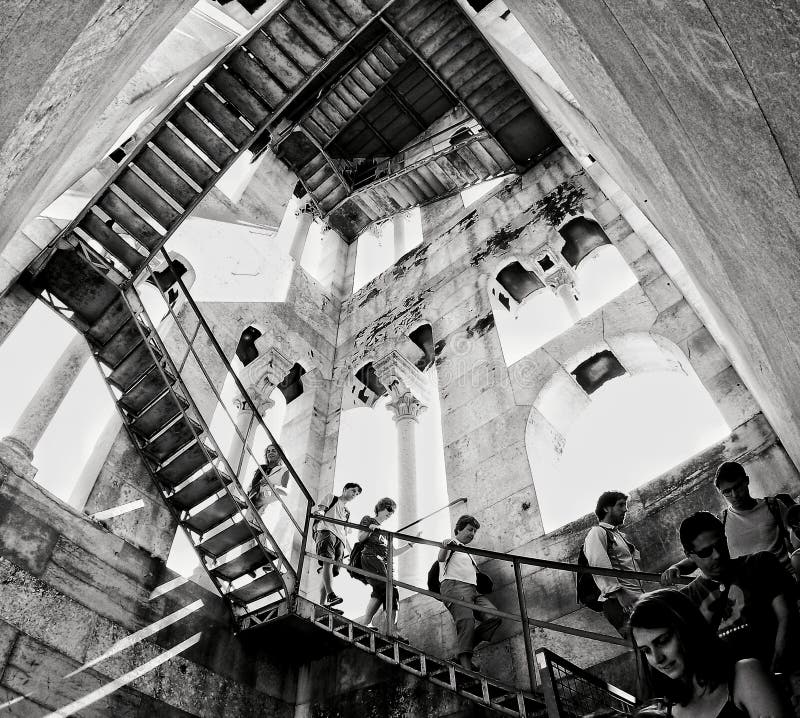 Escaleras de Escher foto de archivo. Imagen de fachada - 24701850