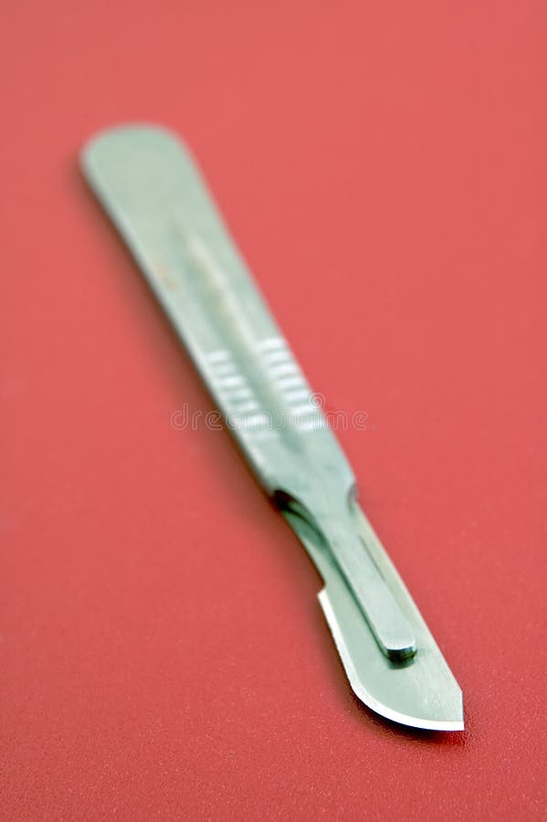 5,825 Escalpelo Quirúrgico Fotos de stock - Fotos libres de regalías de ...