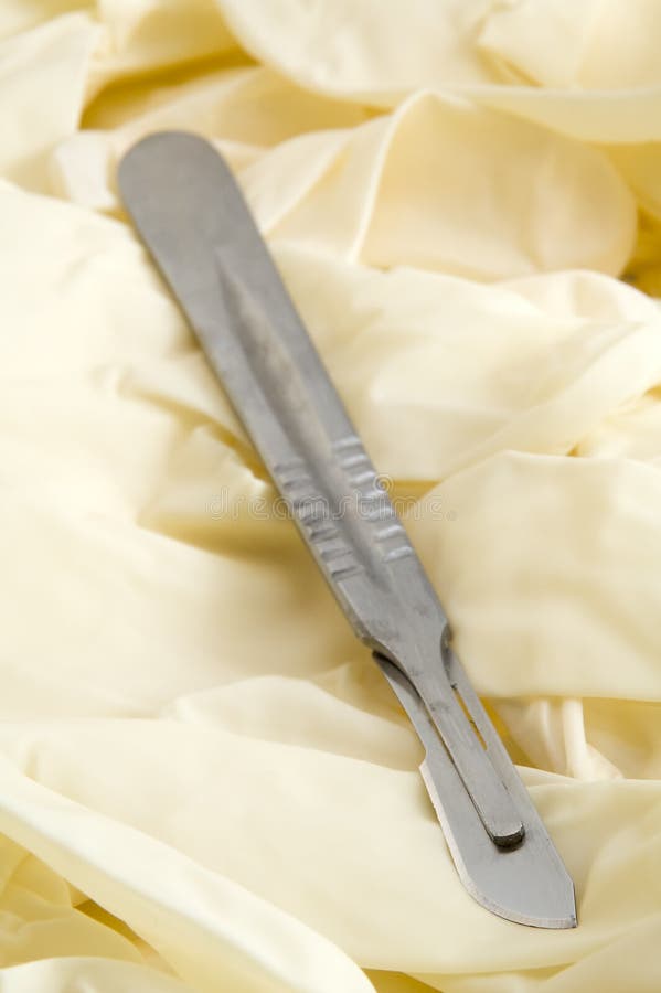 150 Escalpelo Quirúrgico Fotos - Libres de Derechos y Gratuitas de ...