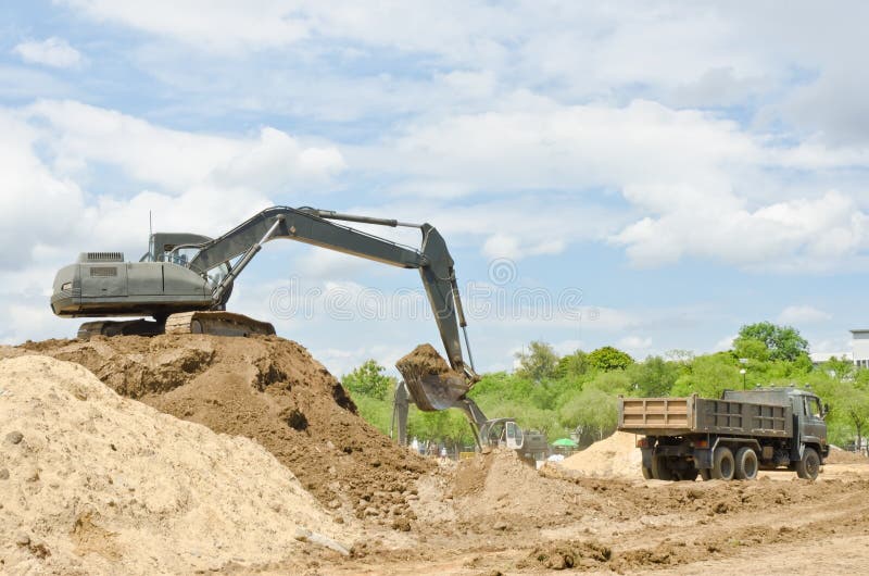 Escavador imagem de stock. Imagem de operador, construtor - 25781287