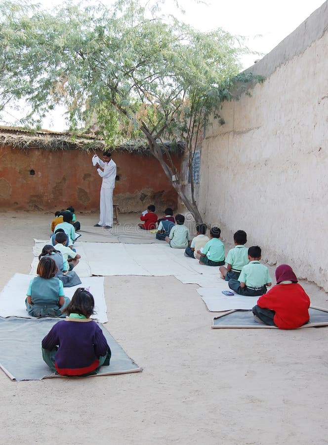 Escuela rural foto editorial. Imagen de cultura, escuela - 36057331