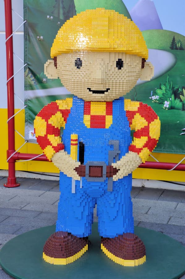 Escultura De Lego De Bob El Constructor Foto de archivo editorial ...