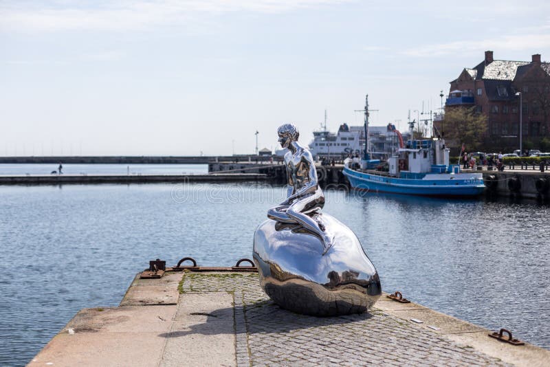 Escultura HAN Em Helsingor, Dinamarca Imagem Editorial - Imagem de ...