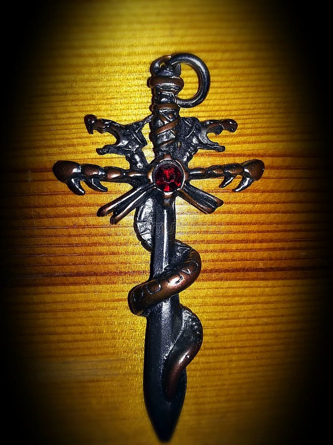 Cruz y espada imagen de archivo. Imagen de palestina - 33147179