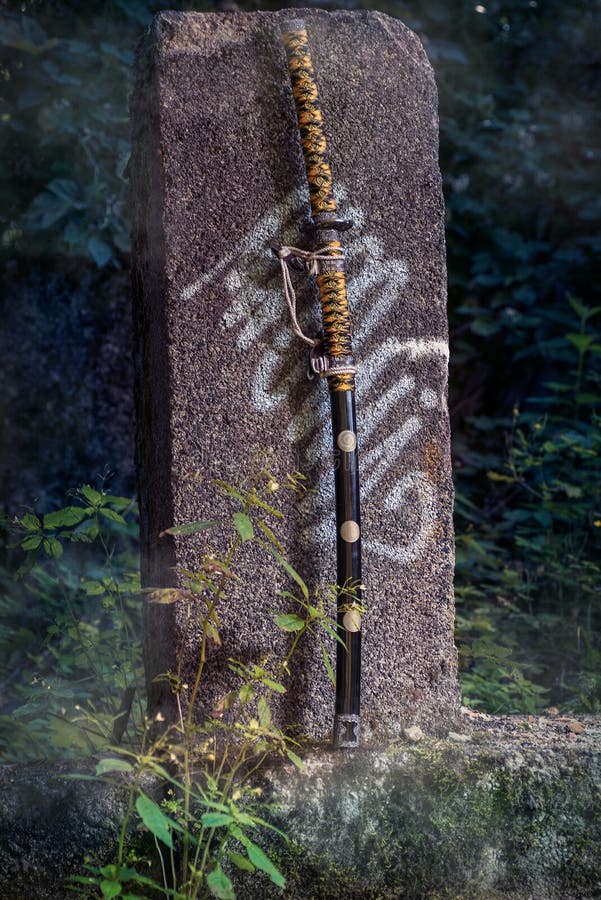 Espada Japonesa Del Samurai Imagen de archivo - Imagen de espada ...