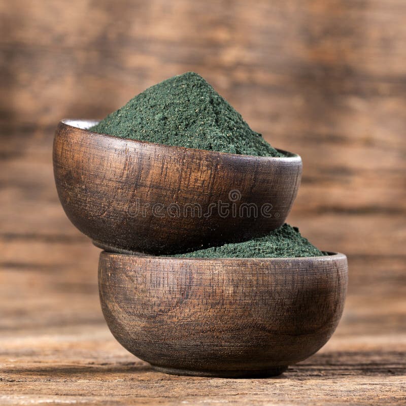 Espirulina Alga En Polvo En Tazones De Madera Espirulina Algas ... Espirulina Alga En Polvo En Tazones De Madera Espirulina Algas ...